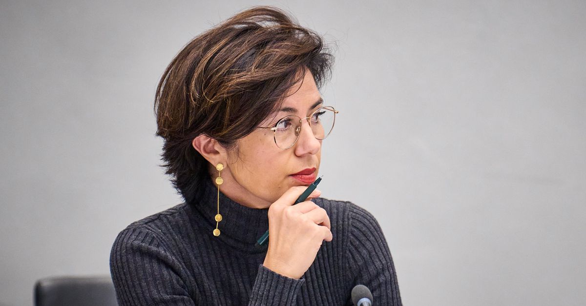 Gunay Uslu gaat van Cultuur weer terug naar Corendon - NRC