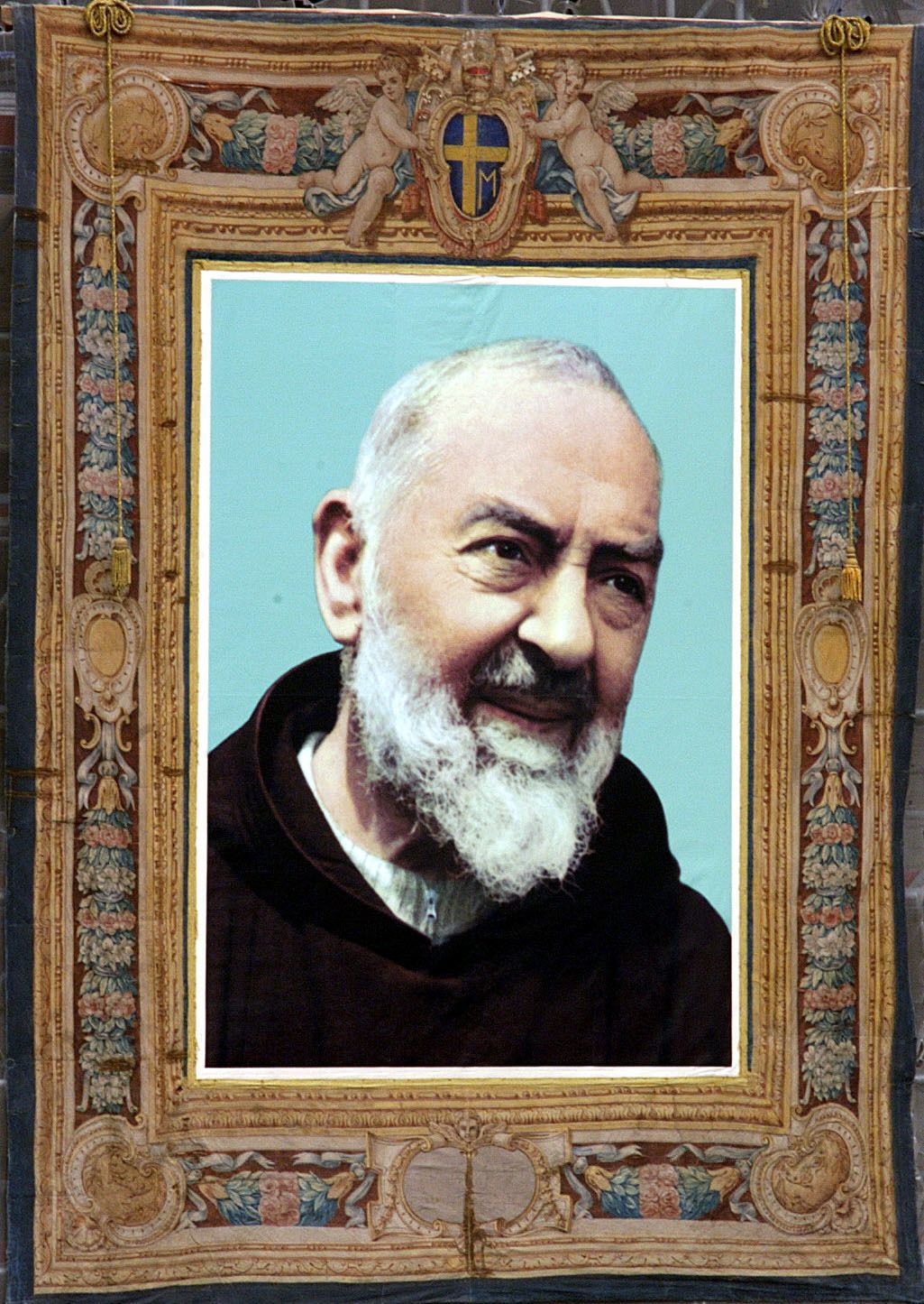 Padre Pio brengt voorspoed - NRC