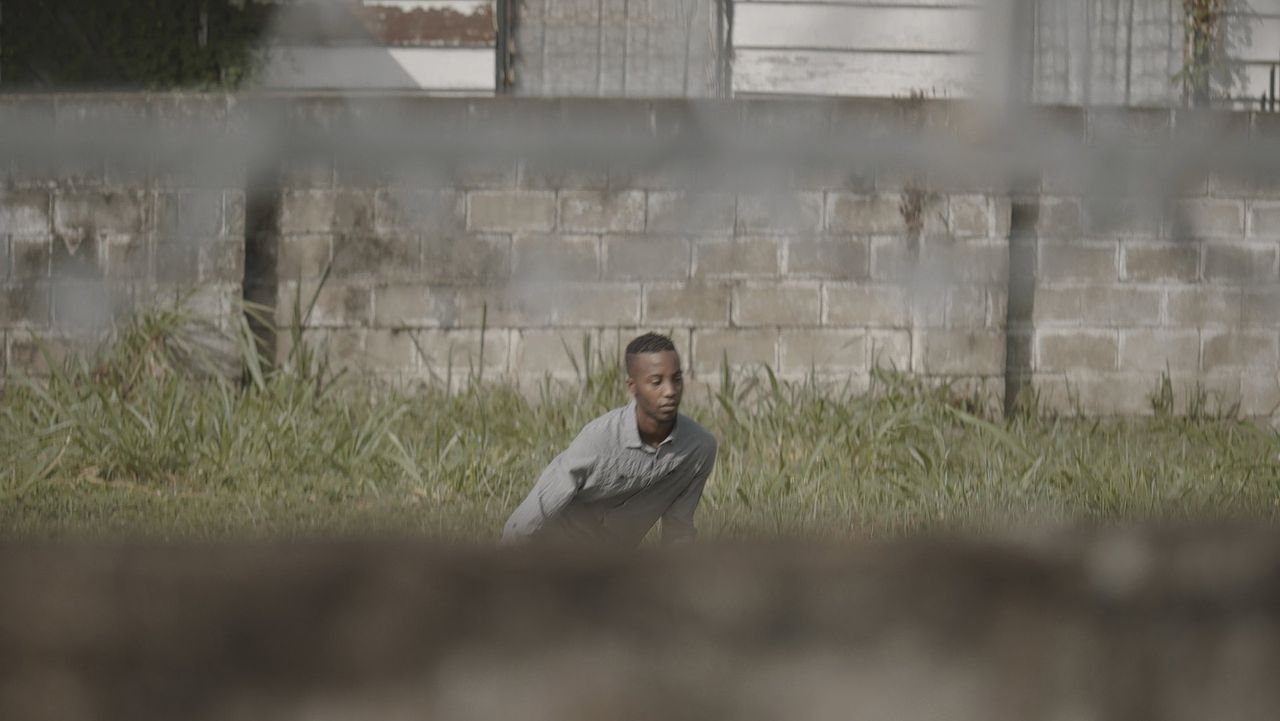 Bij kunstenaar Ansuya Blom blijft wat er in het binnenste van de ander ...