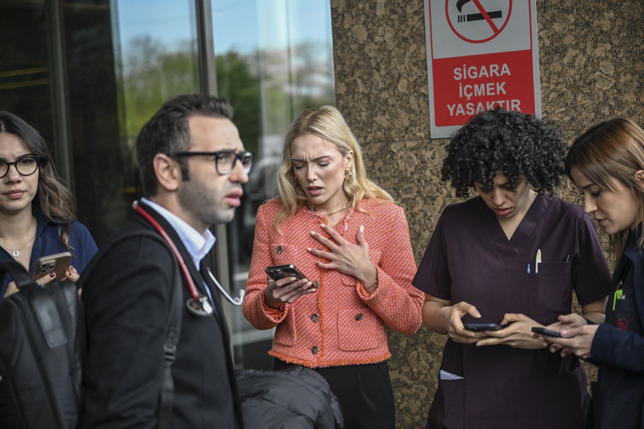 Regio Istanbul getroffen door aardbeving, 151 gewonden door paniek - NRC