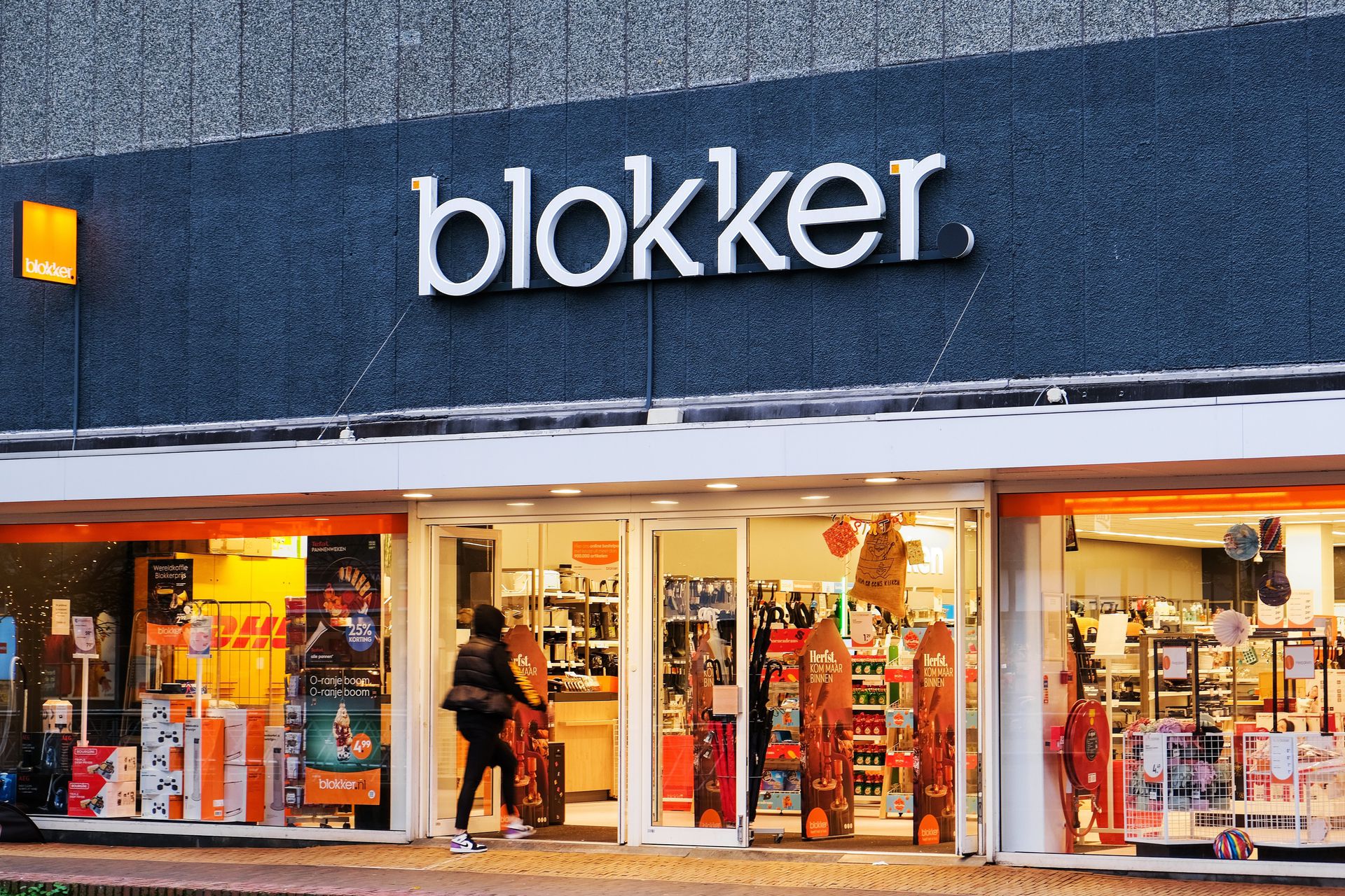 Voortbestaan Blokker mogelijk in gevaar als de keten niet snel nieuw ...