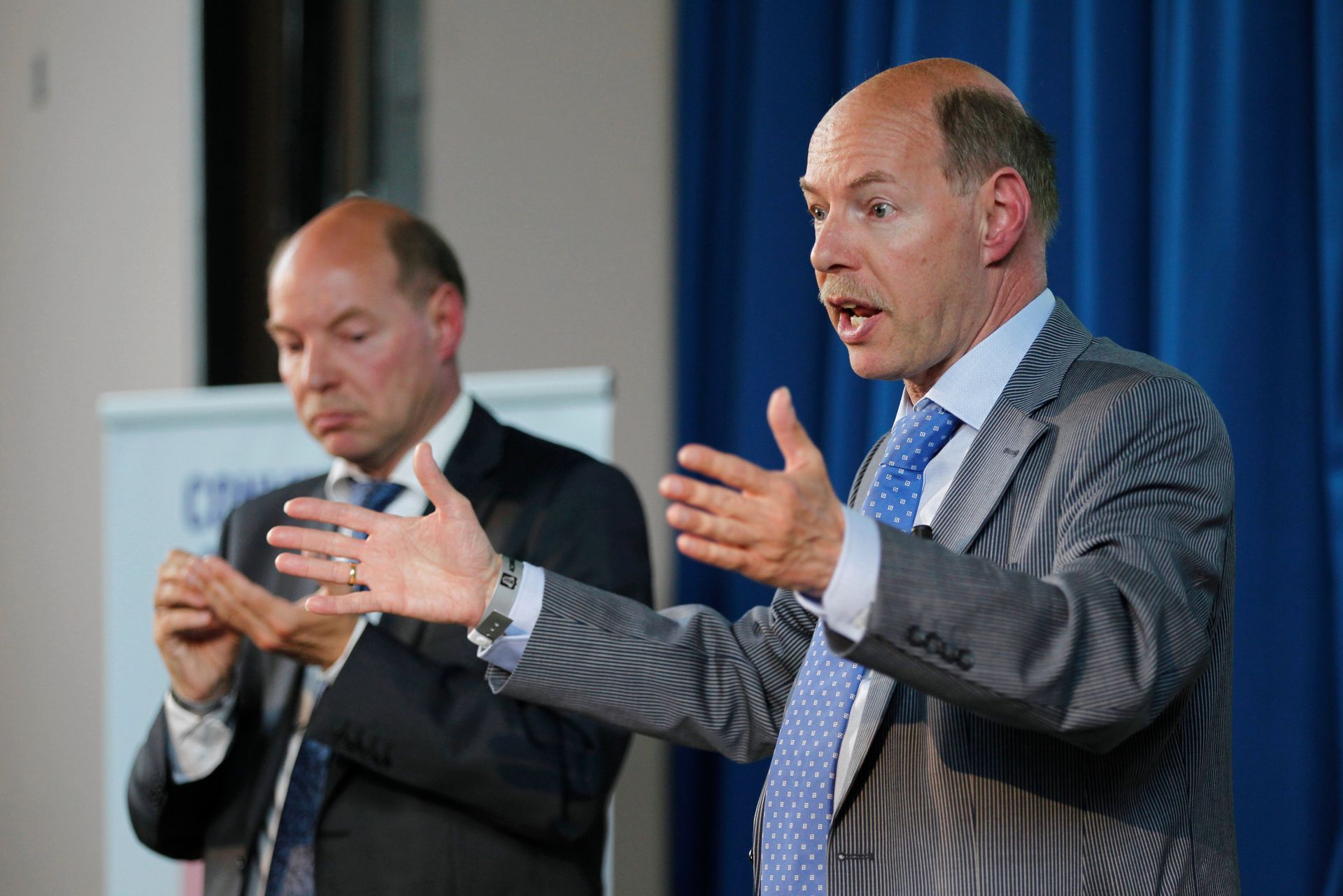 Advocatenduo Anker en Anker stopt met advocatuur - NRC