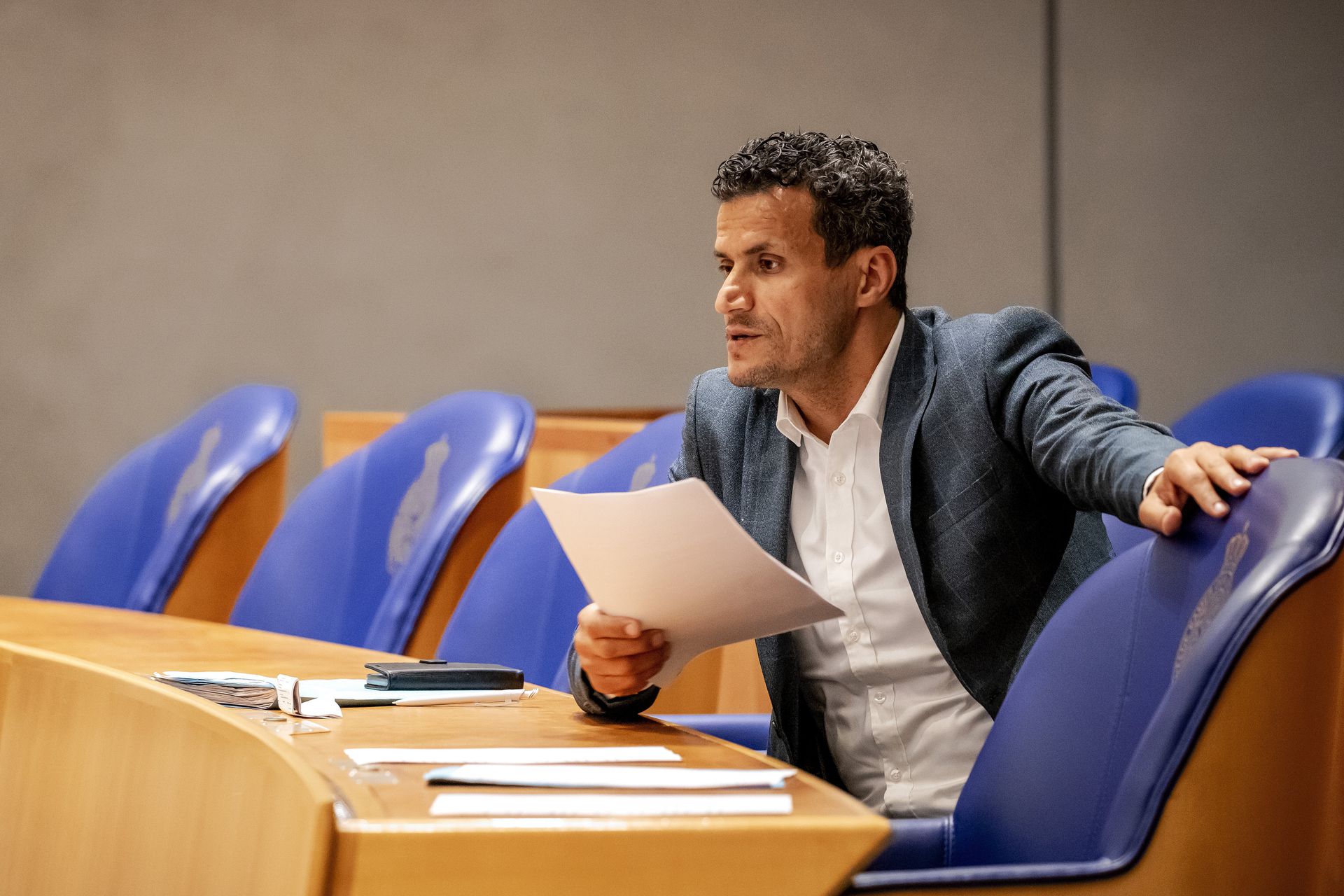 Denk-partijleider Farid Azarkan vertrekt uit landelijke politiek - NRC