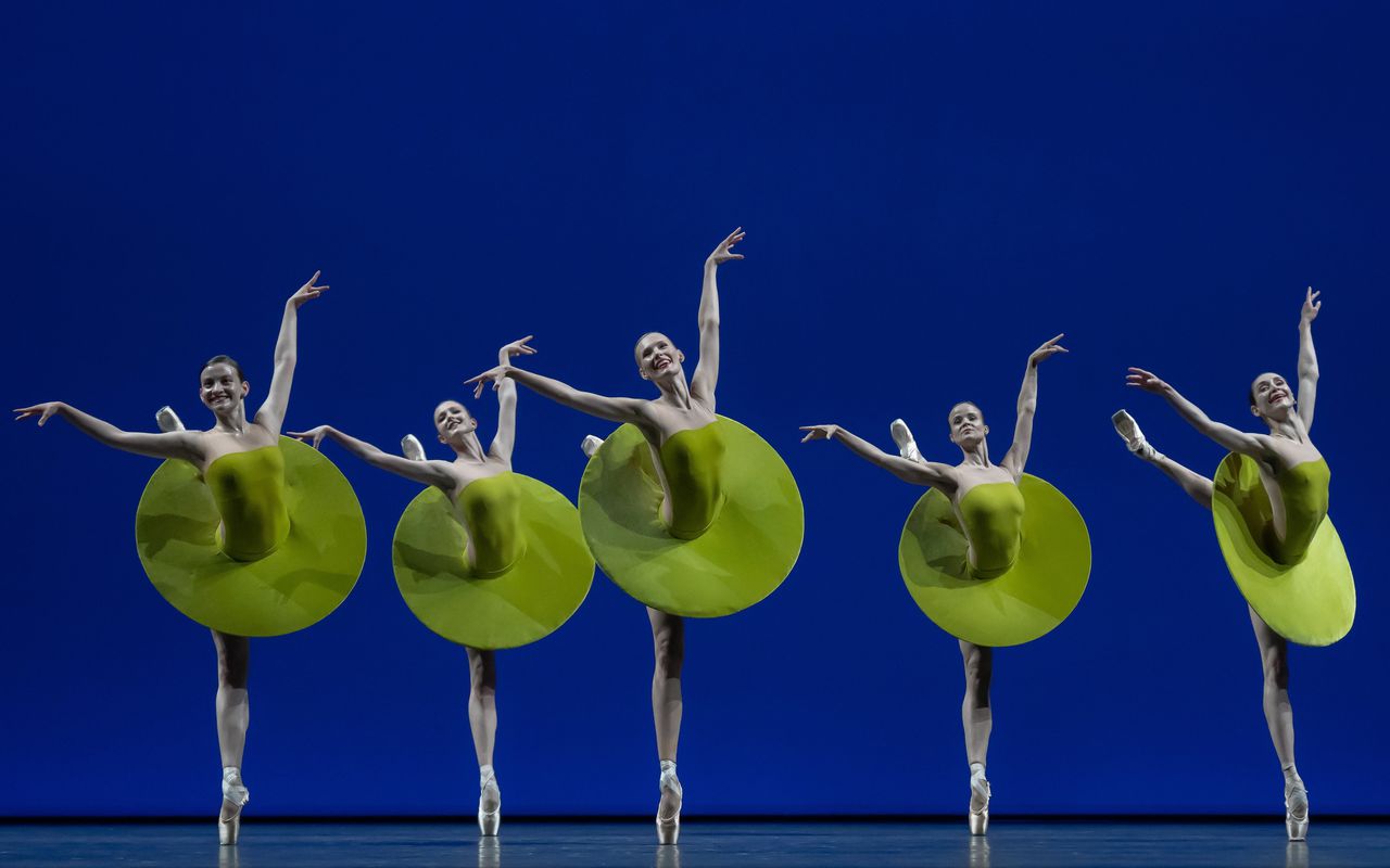 Humor, schoonheid en vernieuwing: balletvernieuwer William Forsythe ...