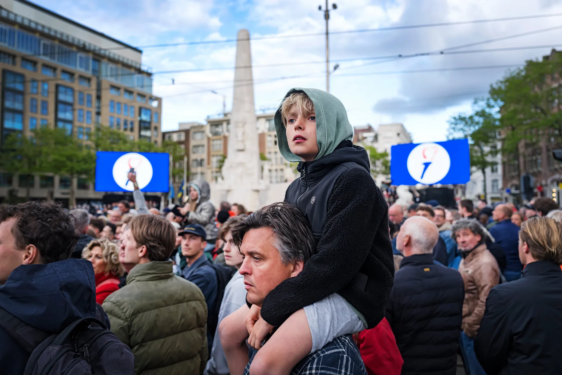 Grote opkomst op de Dam en onverwachte drukte bij de alternatieve ...