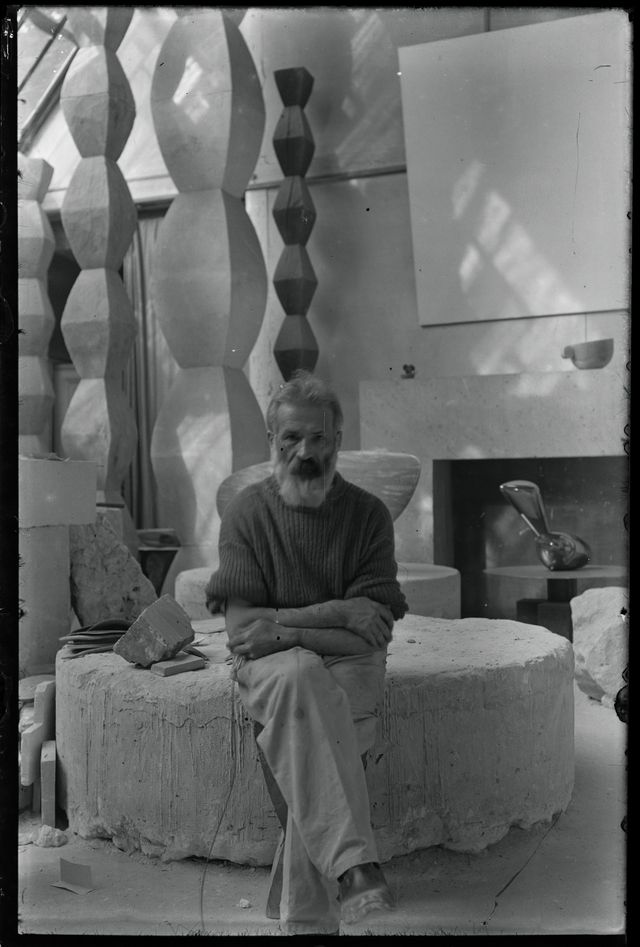 Brâncusi daagde de rechter uit te beoordelen of zijn werk kunst was - NRC