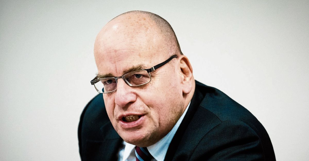 Ex-staatssecretaris Fred Teeven heeft zich teruggetrokken voor ...