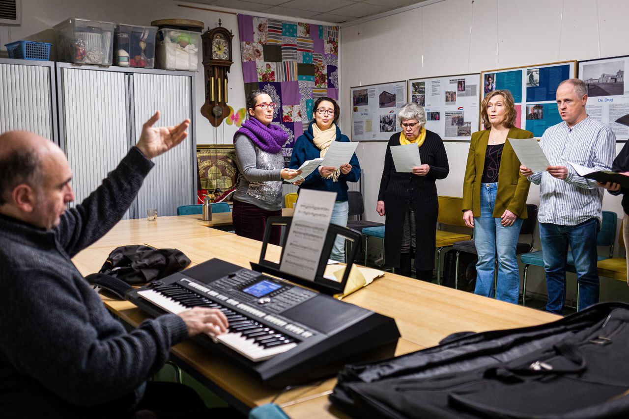 Samen zingen in het Fries, Armeens of Berbers - NRC