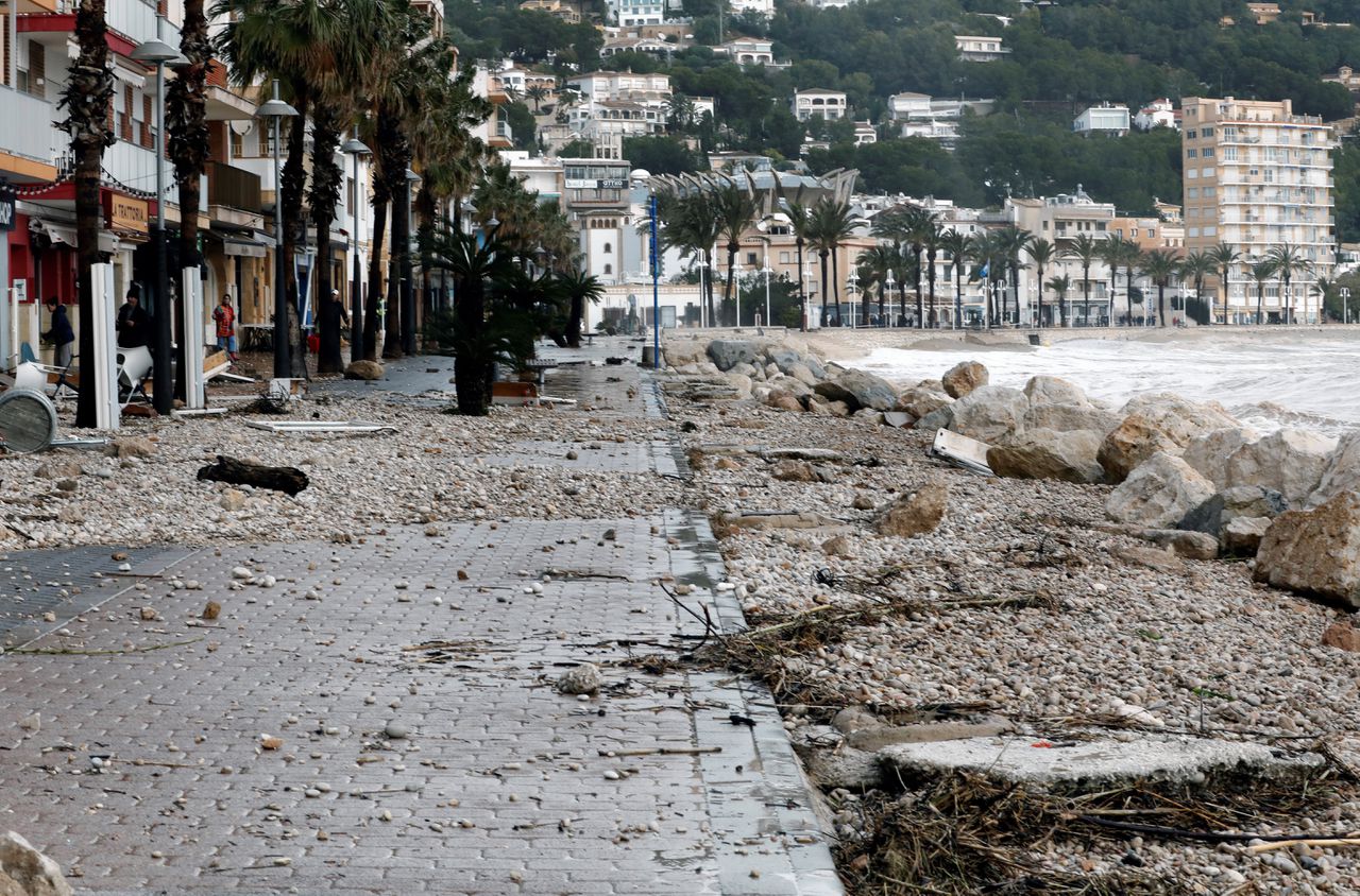 Vier doden in Spanje door storm Gloria - NRC