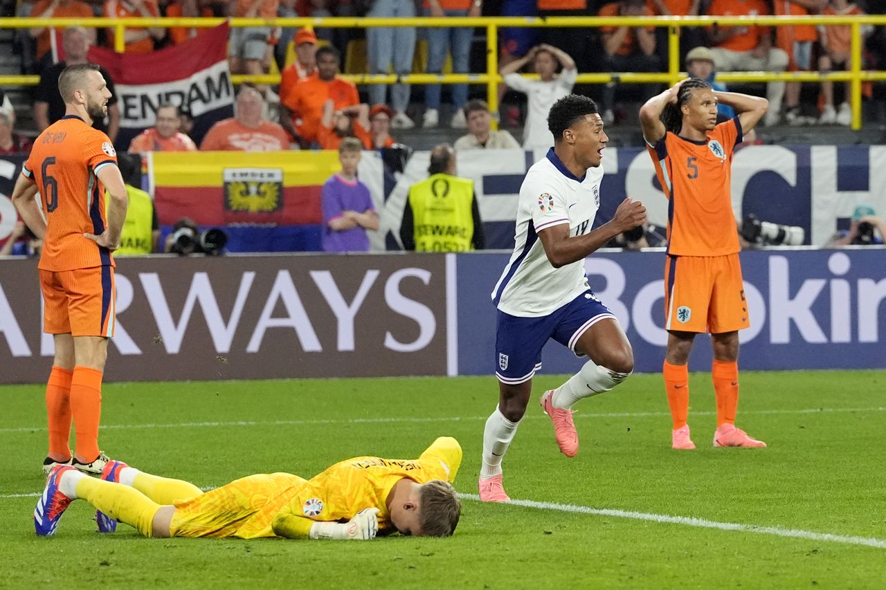 Ronald Koeman benadrukt positief gevoel na bitter slotstuk EK-campagne - NRC