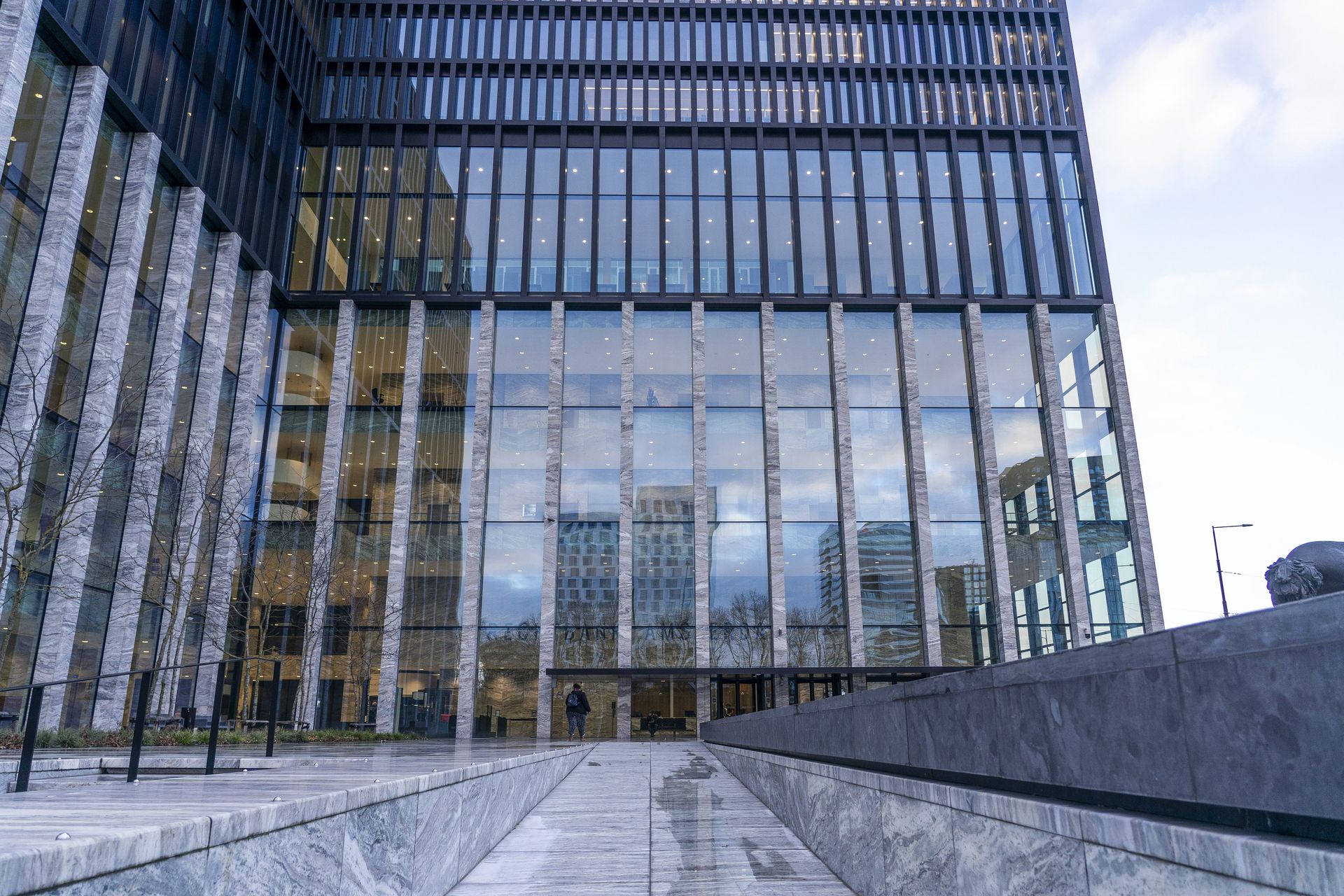 Berichten over rol advocaat Inez Weski waren aanleiding voor arrestatie van neef van Ridouan ...