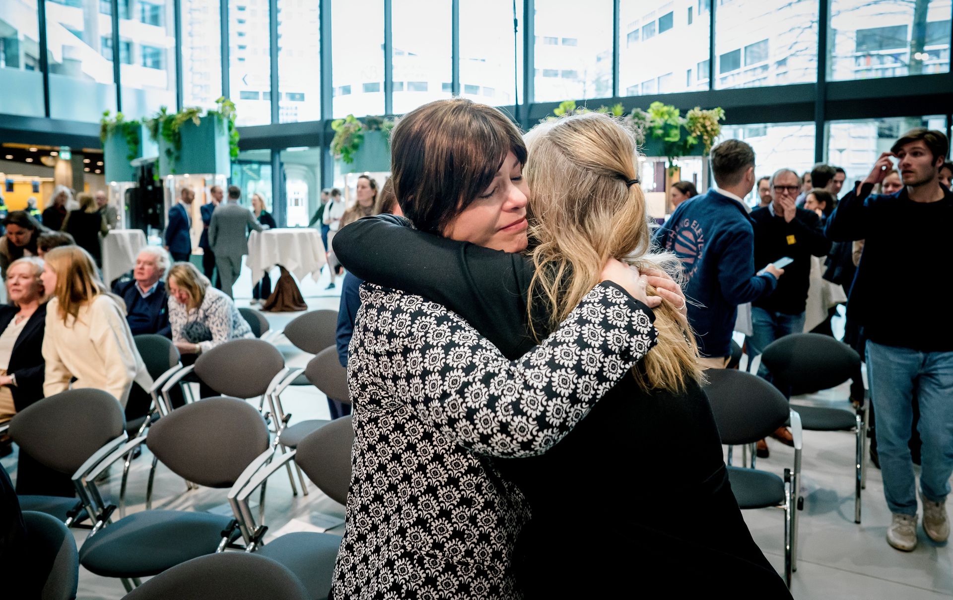 Ze verwierf faam in de Toeslagenaffaire, nu moet Sandra Palmen de taaie ...