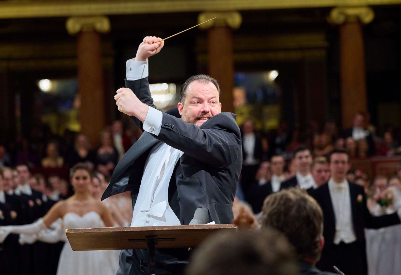 Dirigent Andris Nelsons, kind van de ‘zingende revolutie’: ‘Muziek laat ons voelen wat de ...