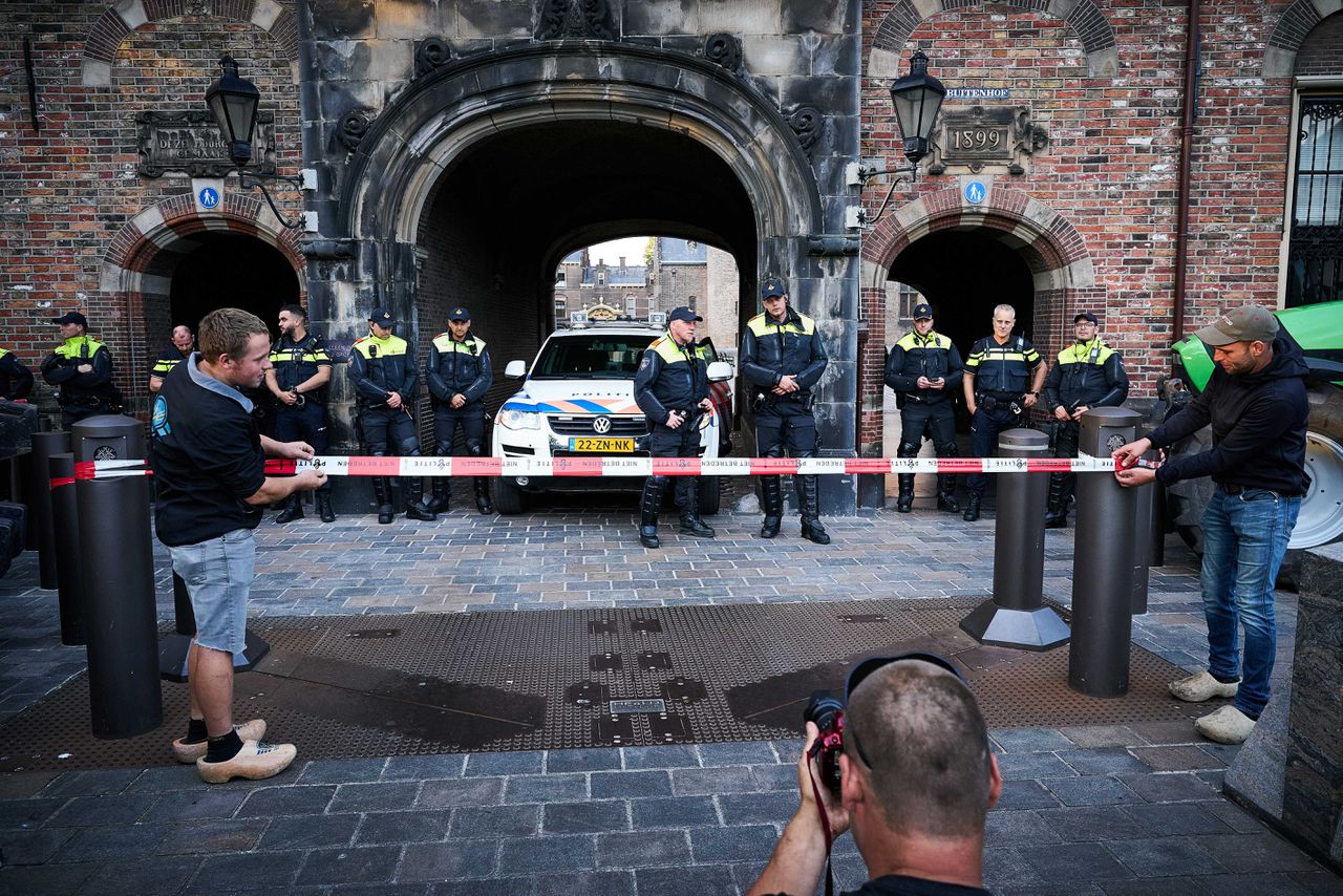 Defensie sluit binnenstad Den Haag af voor protesterende boeren - NRC