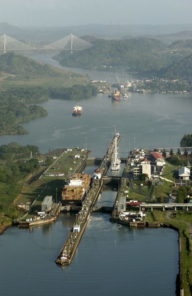 Een hoedloze heer in Panama - NRC