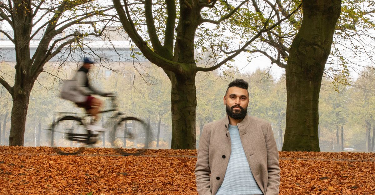 Schrijver Shivant Jhagroe: ‘In plaats van in een benzine-file staan we ...