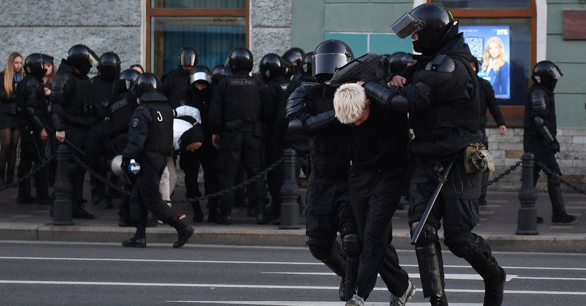 Veilig je been breken, om maar niet te hoeven vechten - NRC