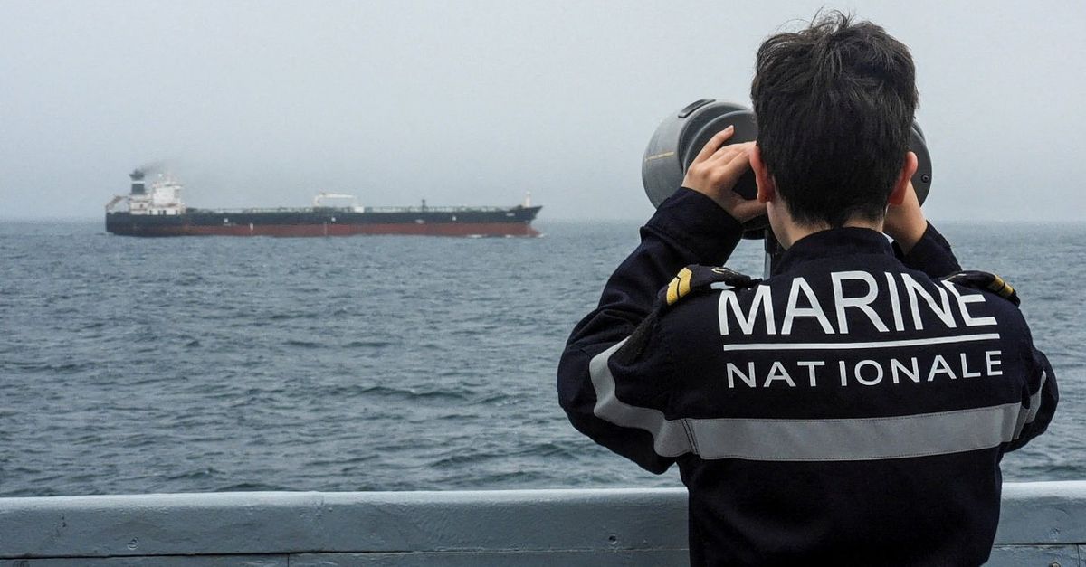 President Macron: ‘Frankrijk onderschept schip van Russische ...
