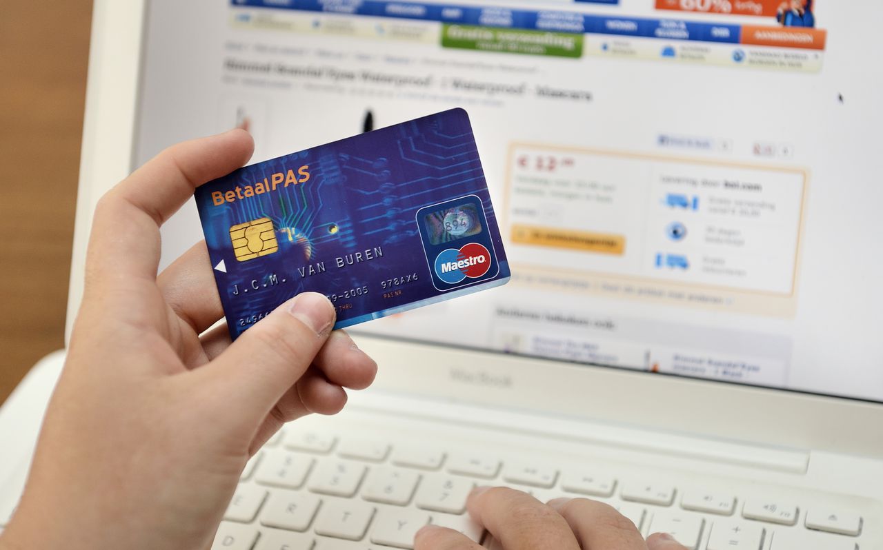 Zo trekken ze je bankrekening leeg (en dit doe je er tegen) - NRC