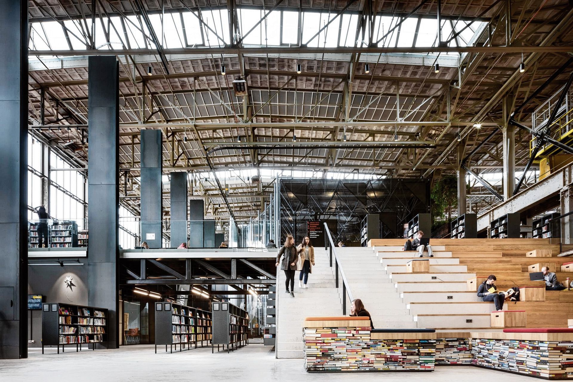 Bibliotheek in Tilburgse fabriekshal wint prijs ‘World Building of the ...