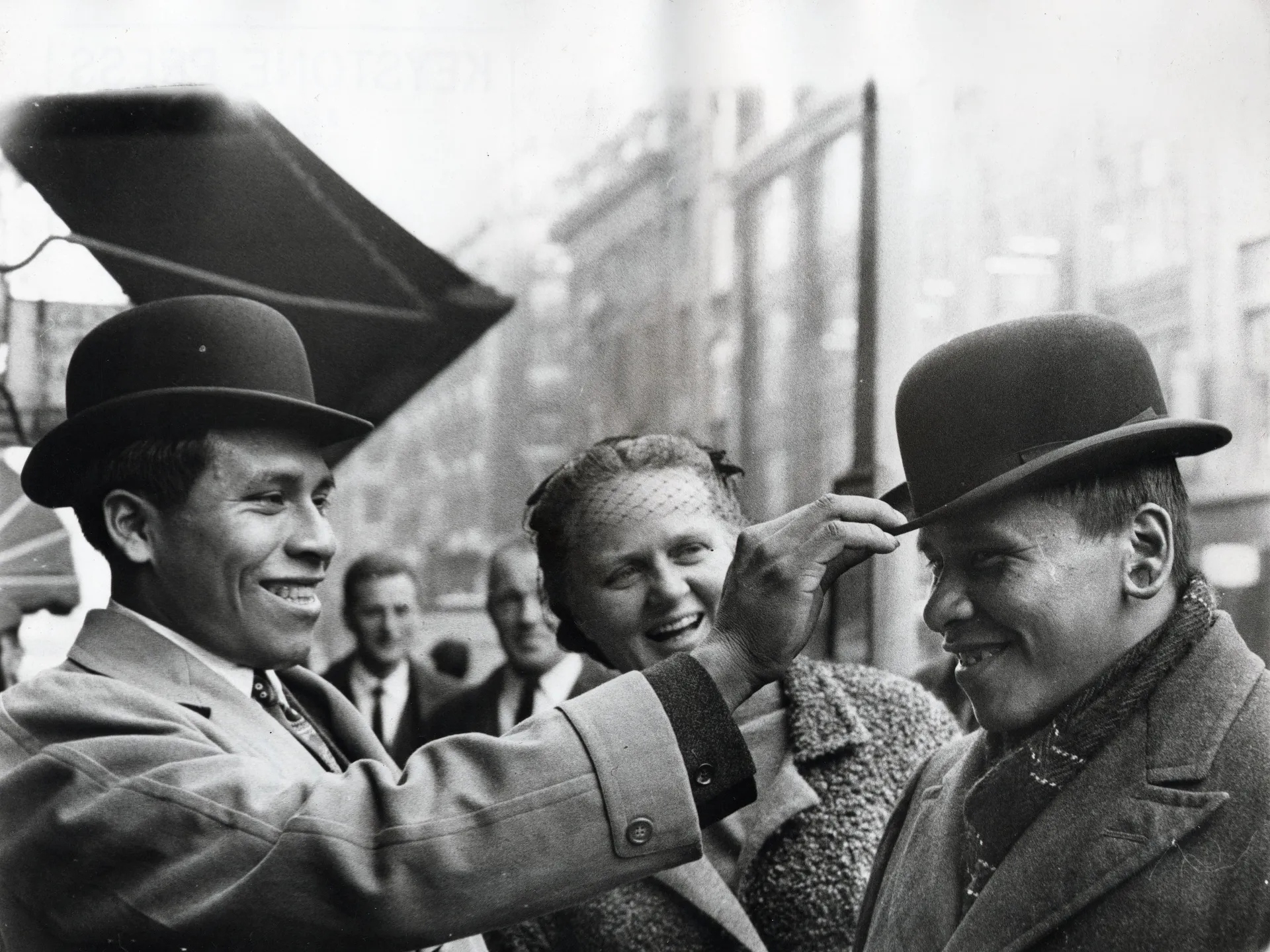 Wat twee speren zeggen over de gewelddadige geschiedenis van Shell - NRC