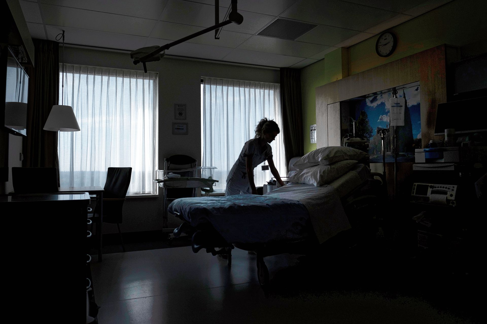 Wat als een patiënt geen ‘bruin persoon’ aan het bed wil? ‘De ...