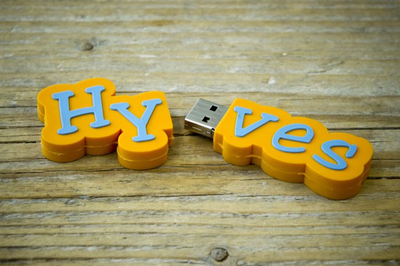 Hyves (2004-2013) - van druk virtueel dorpsplein tot lege speelhal - NRC