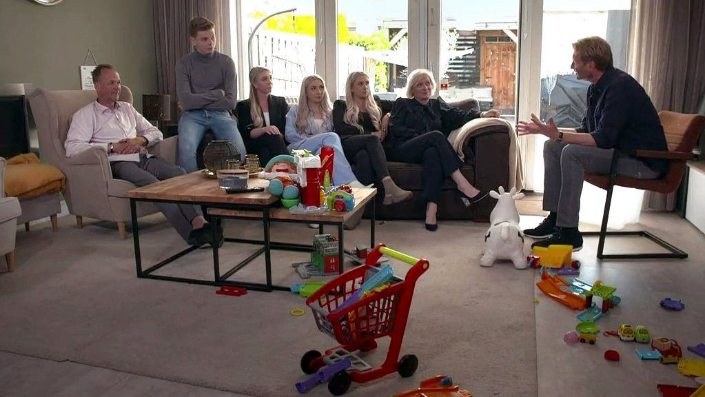 Tv-recensie | Voor mensen die geen kant op kunnen, zelfs niet in hun ...