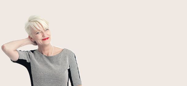 Trouw-columniste Elma Drayer weg bij de krant om affaire-Ramesar - NRC