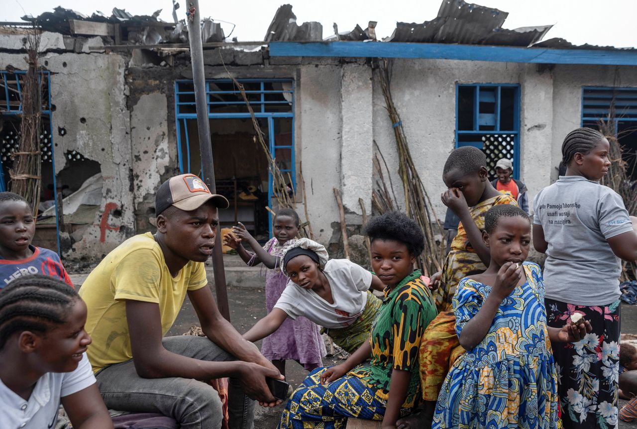 In Congo keren gevluchte bewoners terug naar hun uitgebrande huizen ...
