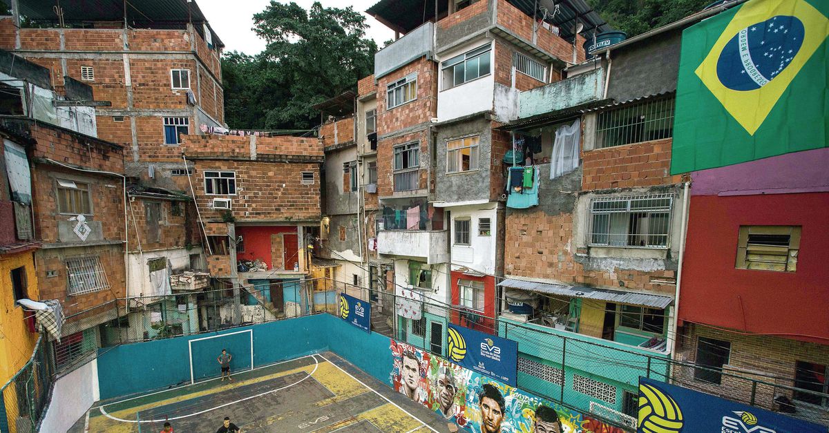Een hutje huren in de favela: zo leer je als fan het rauwe Brazilië ...