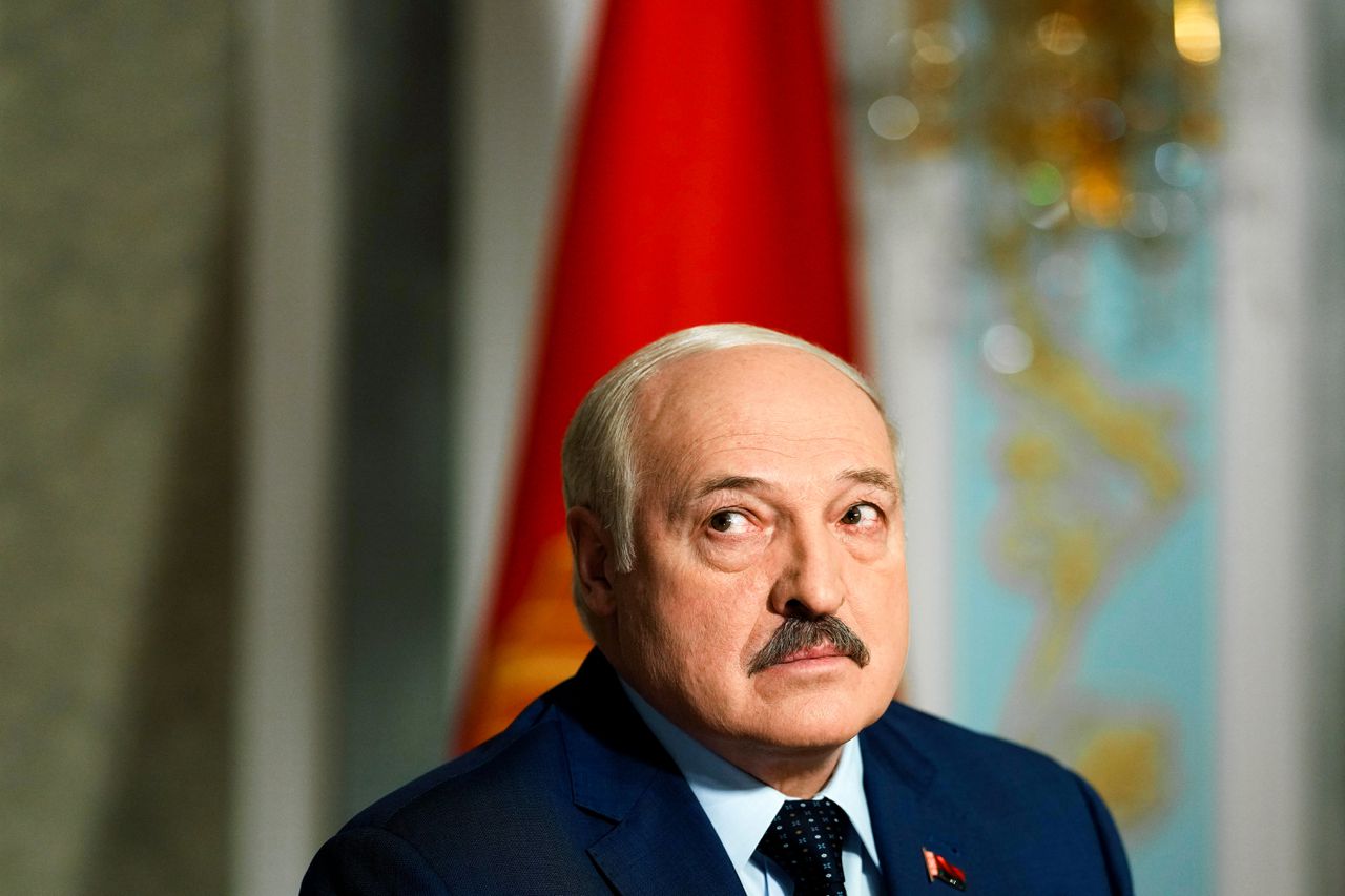 Loekasjenko: niet verwacht dat ‘operatie’ zo lang zou duren - NRC