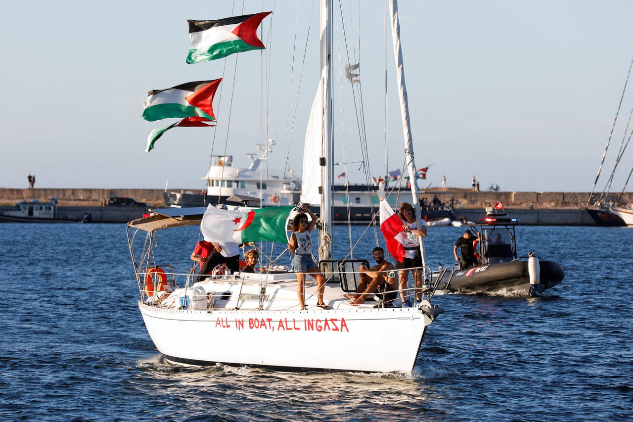 Opvarenden activistenvloot Global Sumud Flotilla melden nachtelijke ...