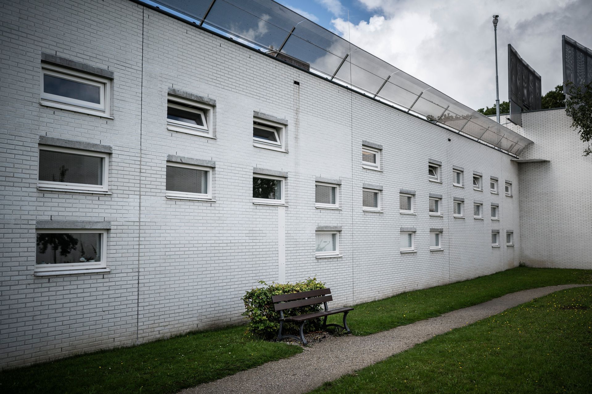 Hun pleegzoon wacht al 16 maanden op tbs-plaatsing: ‘Als het nog langer duurt, kunnen we hem ...