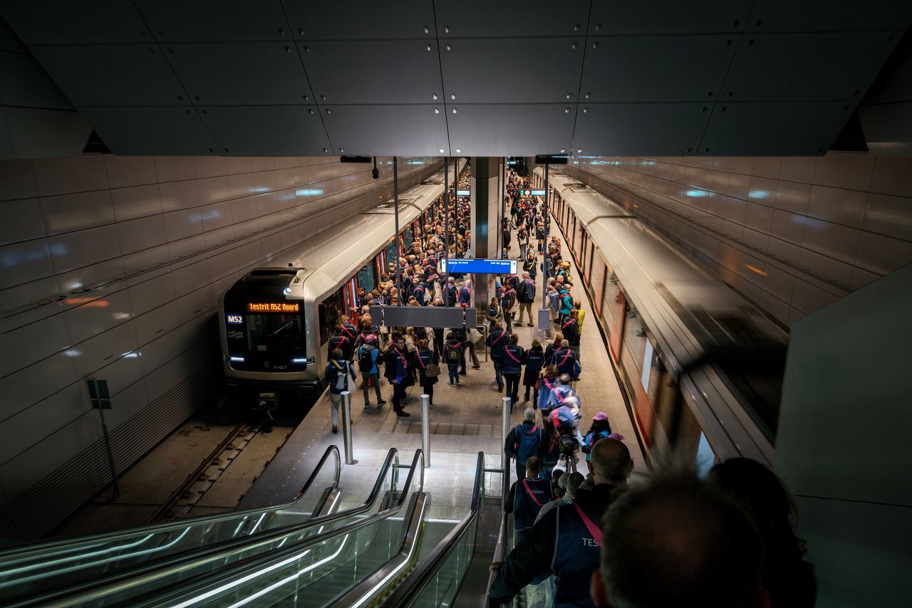 Brand in de nieuwe metro. Gelukkig is het een oefening - NRC