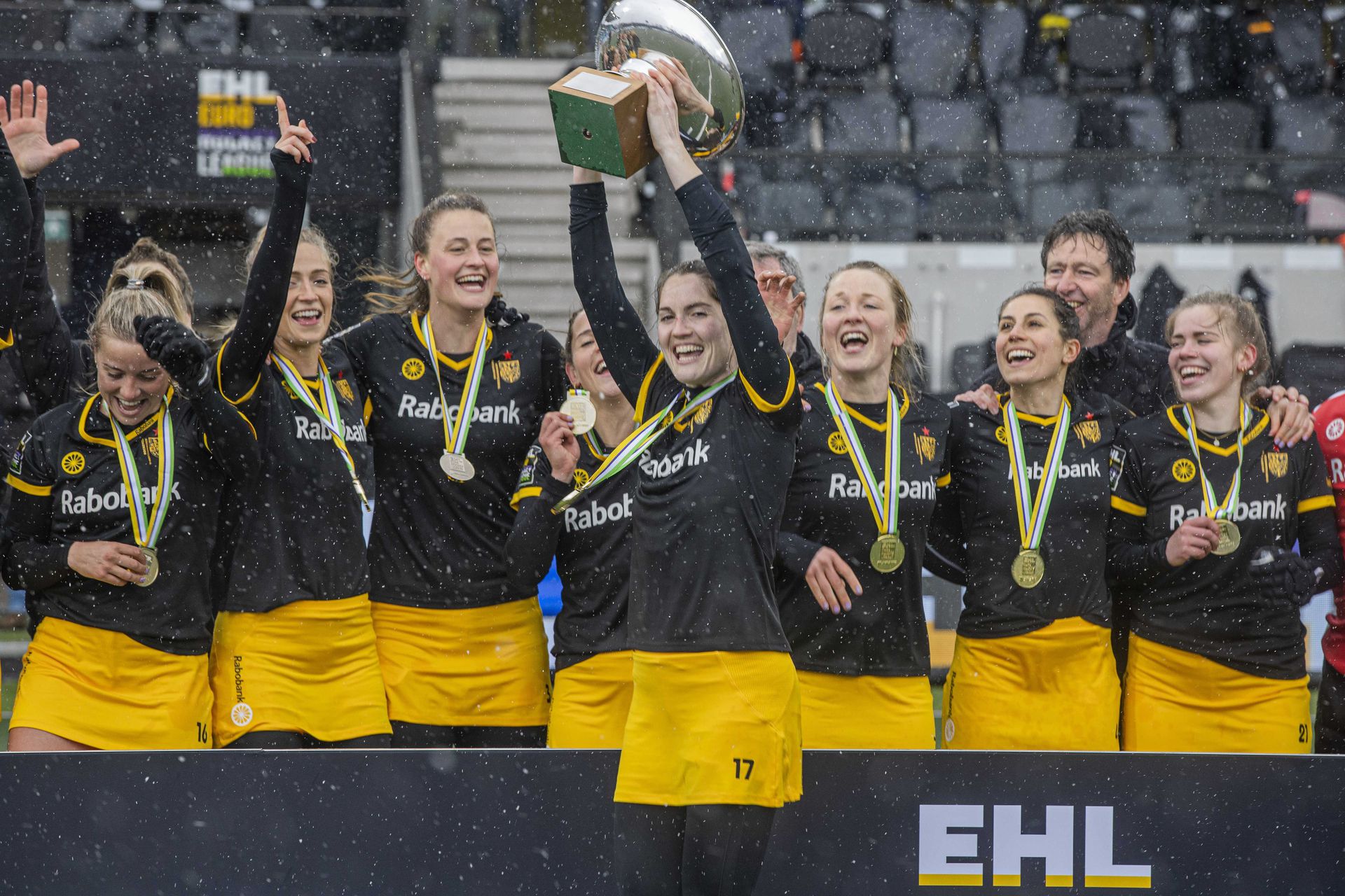 Hockeysters Den Bosch winnen eerste editie Euro Hockey League - NRC