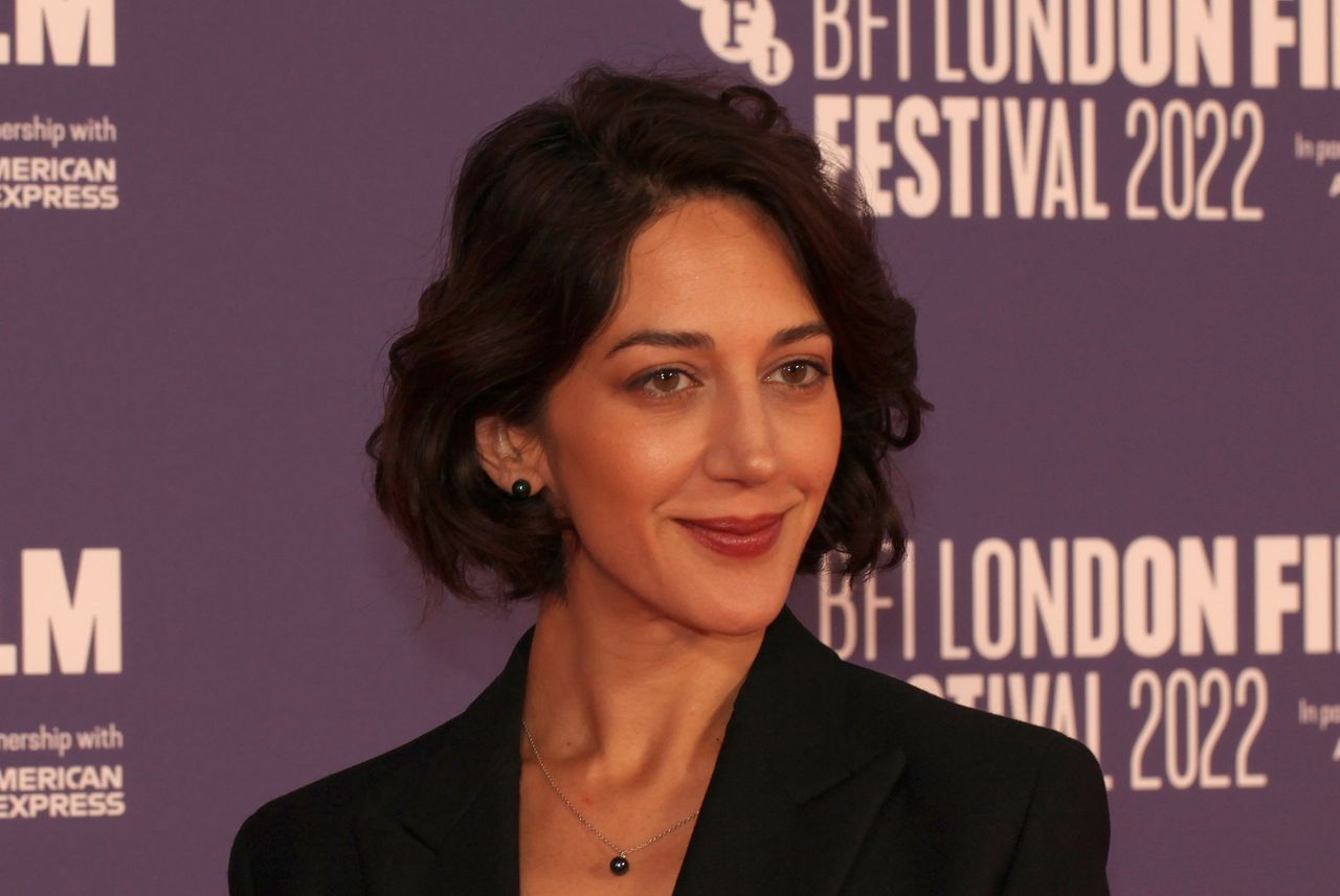 Actrice Zar Amir Ebrahimi: ‘Deze wanhopige Iraanse dictatuur nadert zijn laatste dagen’ - NRC