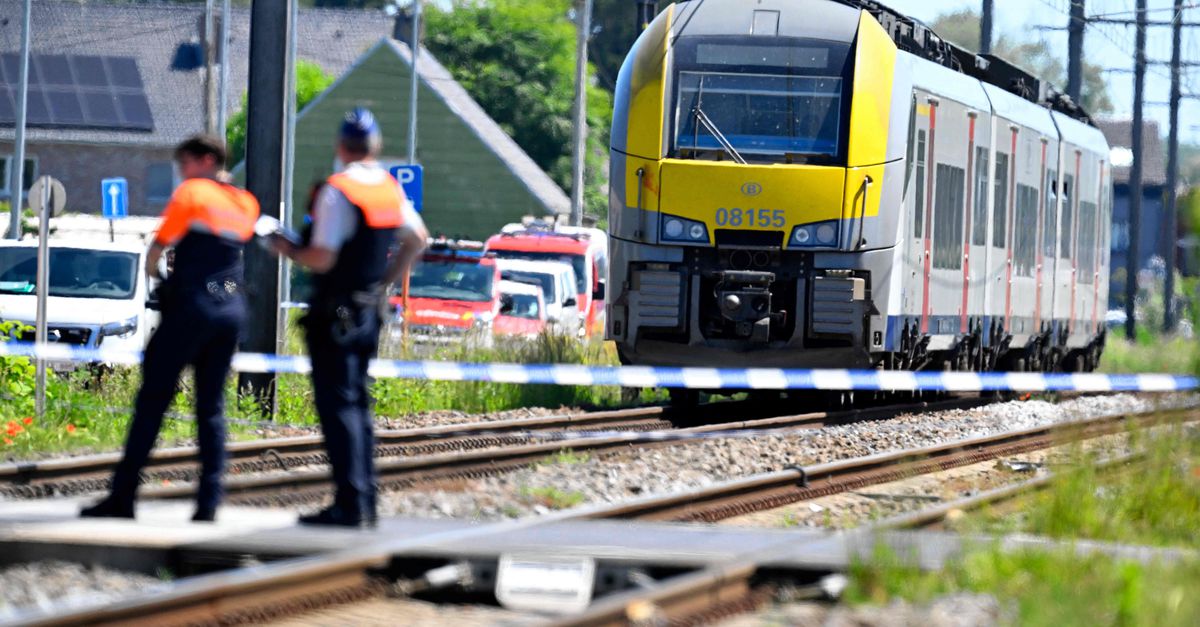 Schok in België na dodelijk treinongeluk met schoolbus: ‘Ik hoorde een ...