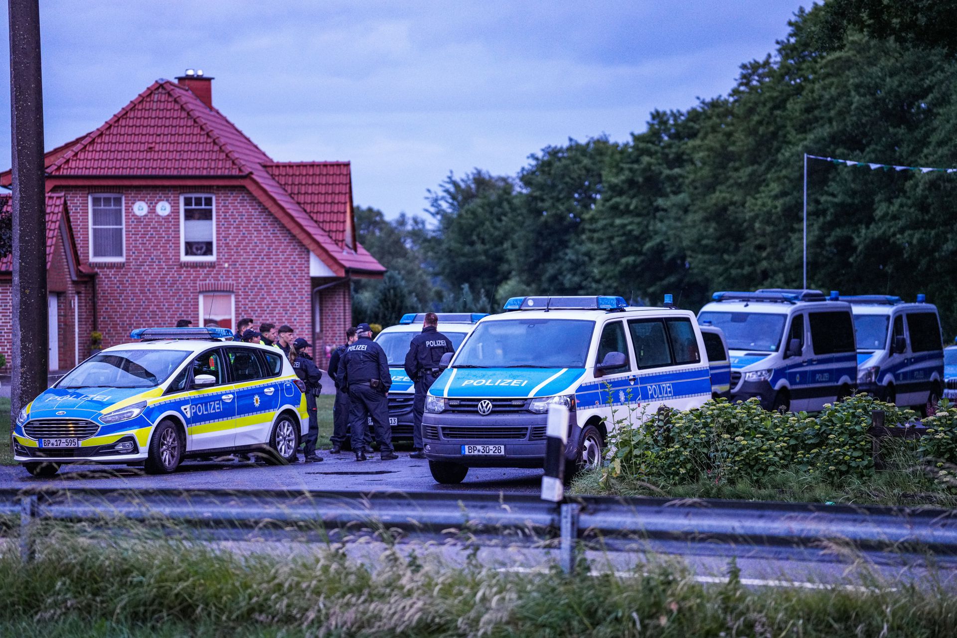 Activist Jan Huzen aangehouden vanwege zijn grenscontroles ...