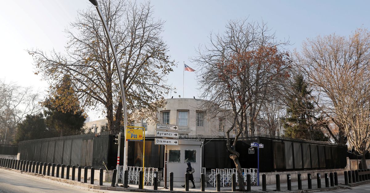 Amerikaanse ambassade in Ankara beschoten - NRC