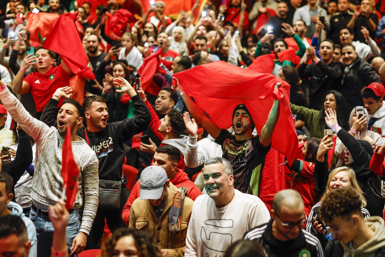 Marokkaanse Nederlanders vieren feest na WK-overwinning - NRC