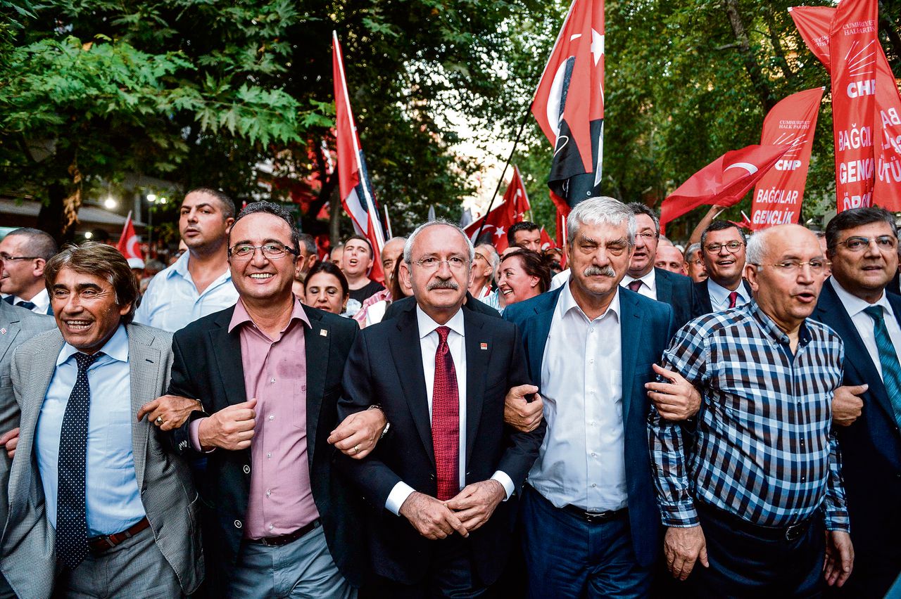 De oppositie staat op tegen Erdogan - NRC