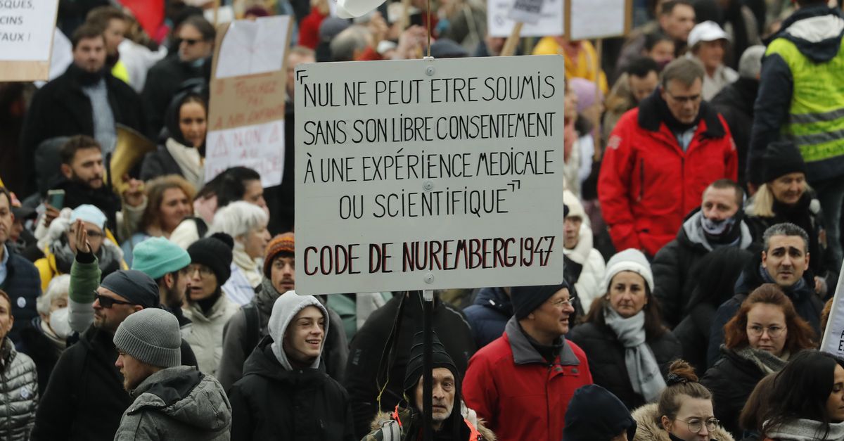 55 arrestaties bij rellen in Brussel, politie zet meerdere keren ...