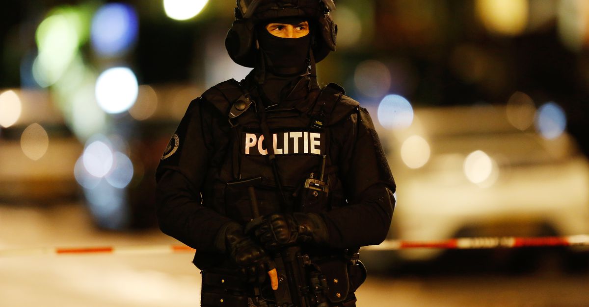 Helft agenten ervaart constant stress - NRC