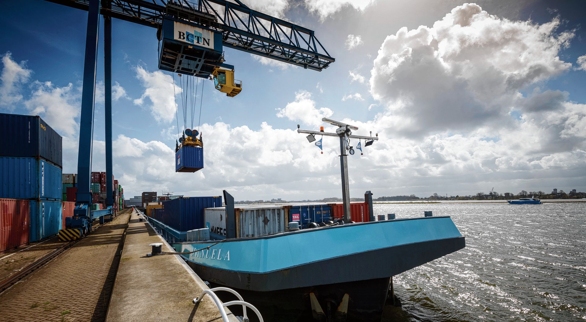 De chaos van het verstopte Suezkanaal dreigt over te slaan naar de ...