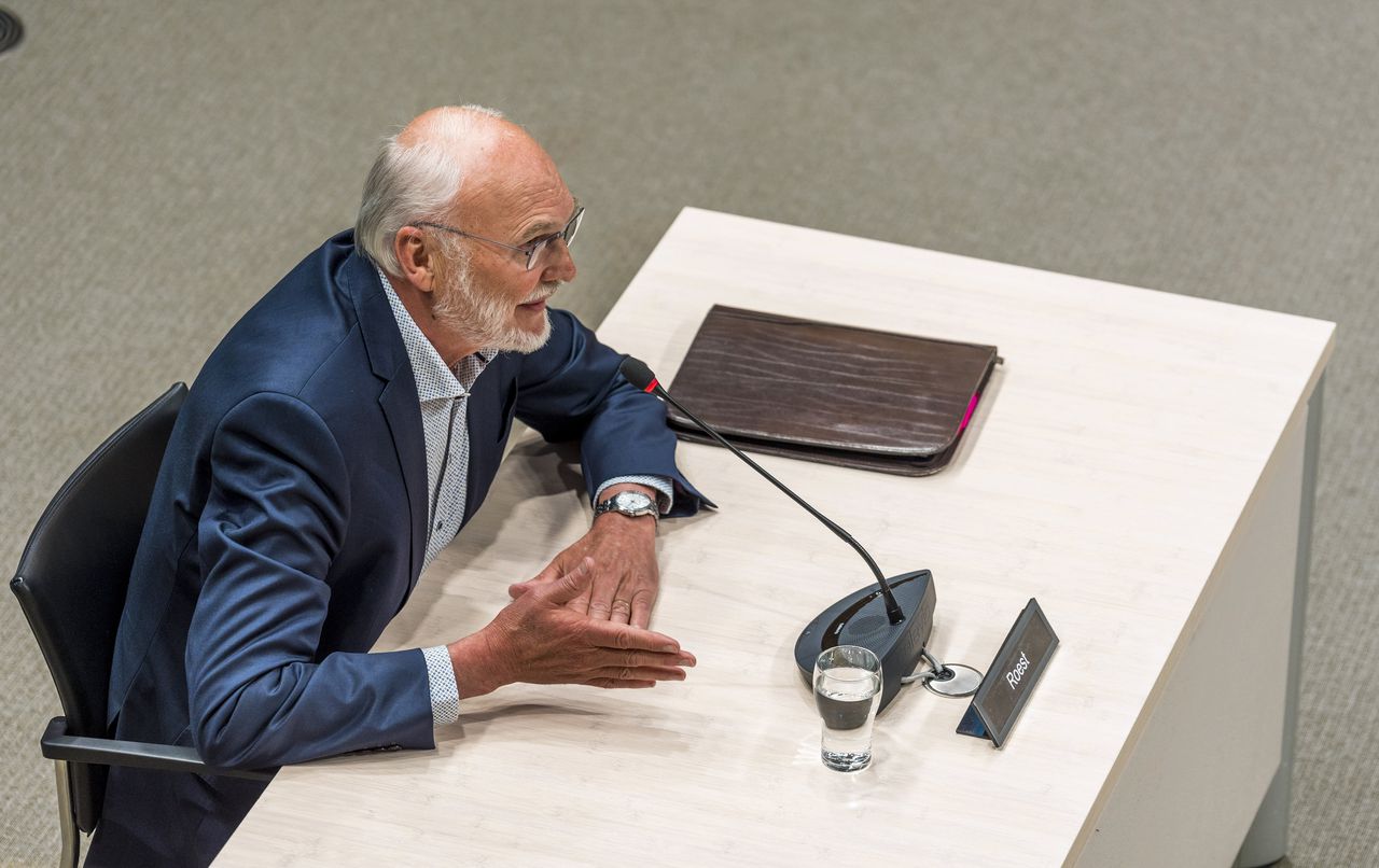 Academicus Roest: ‘Jarenlang was niemand wakker’ - NRC