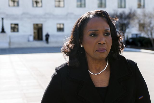 Hooggerechtshof is kritisch over Trumps beslissing om Fed-bestuurslid ...