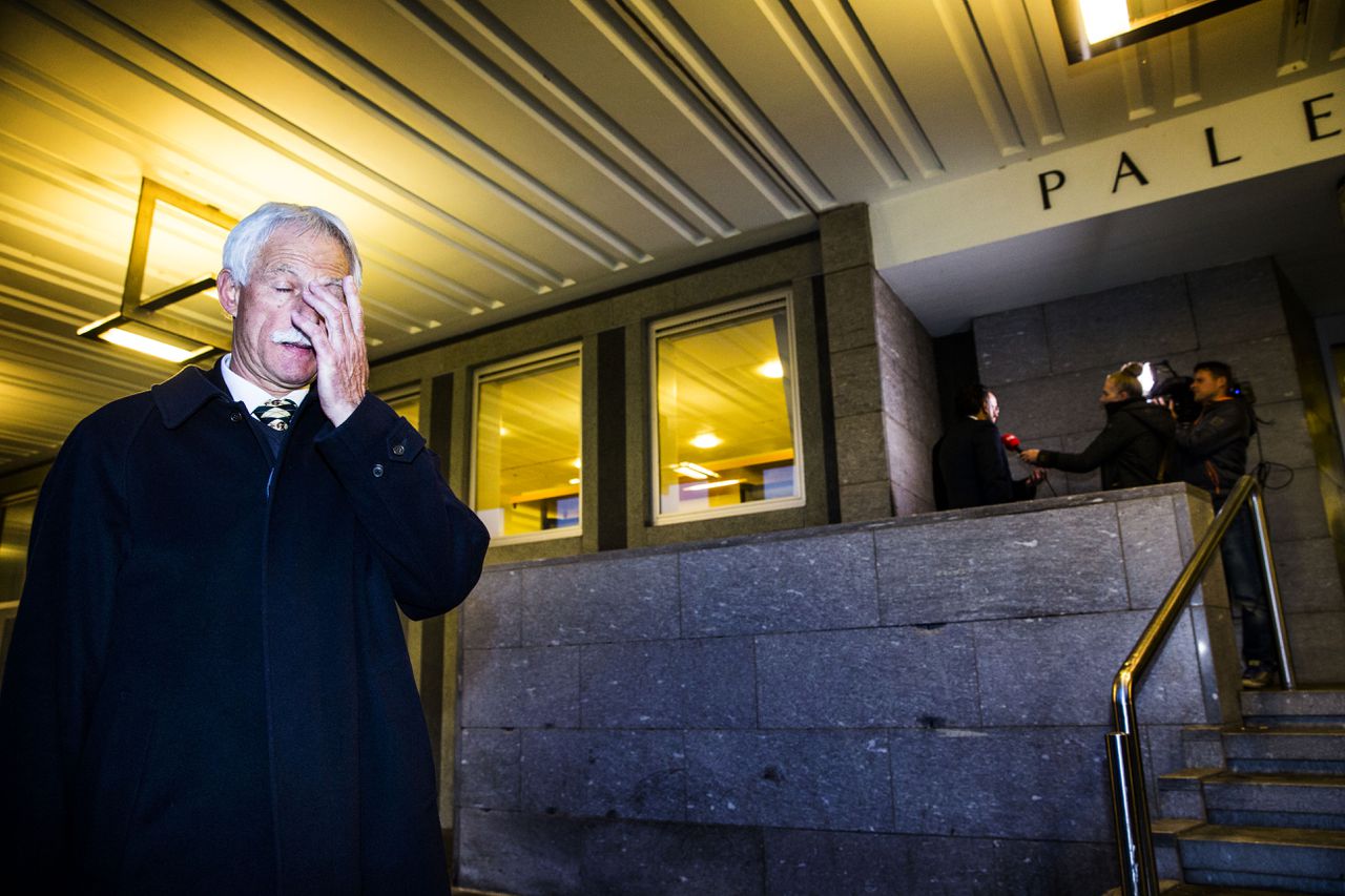 Karremans eist uitleg van regering over Srebrenica - NRC