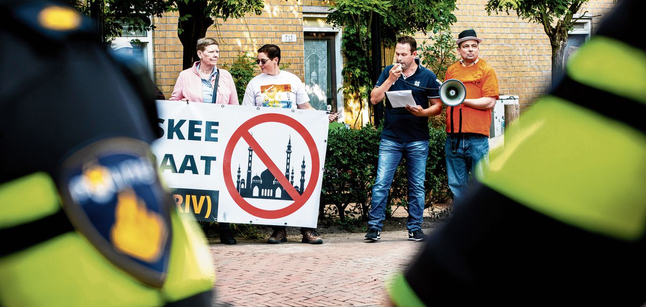 ‘Opmars rechts-extremisme’ - NRC