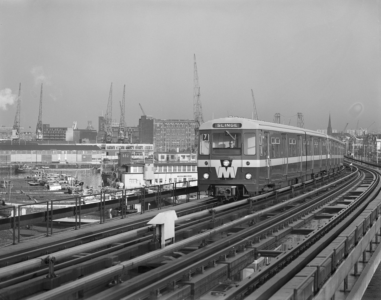 50 jaar metro Rotterdam - NRC